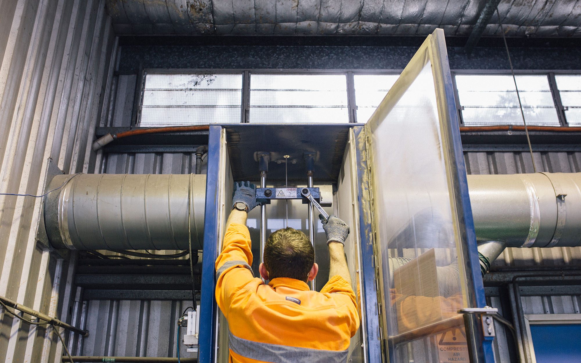 Testing equipment - JKTech - University of Queensland